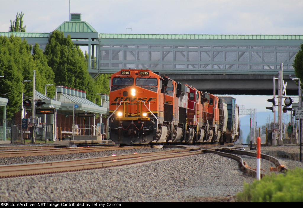 BNSF 3915